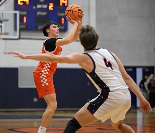 Boys basketball: Mobley, Hoffman Estates finish with a flurry to top ...