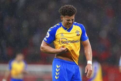 Man U's lean spell continues with 1-1 draw vs. Southampton