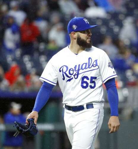 Angels win 7th in row, beat KC 5-3 in snow; Ohtani up next