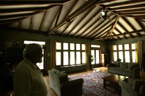 Teacher reflects on half century at Elgin school