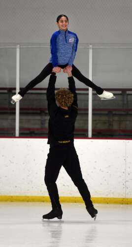 Dynamic suburban skating duo wins national title