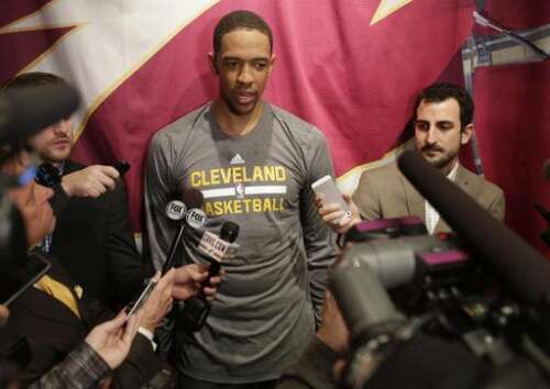 Frye passes physical, joins Cavaliers for title chase