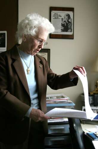 Alice Terrill, Daily Herald's longtime 'Just Dogs' columnist, dies at 99