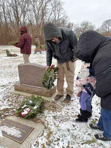 Mount Rest Cemetery hosts Wreaths Across America