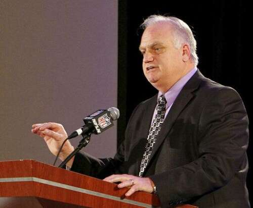 Falcons G Garland, former Lions QB Hipple award finalists