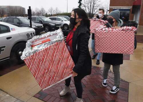 'Stuff a Squad' brings deluge of gifts for Lake County families
