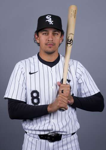 Lopez looking to lock down second base job with White Sox