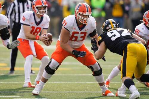 Prospect's Palczewski on verge of milestone as Illini open vs. Wyoming