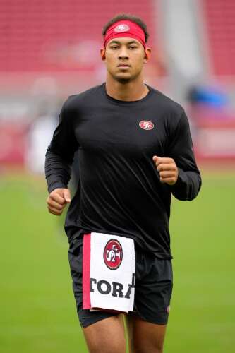 Lance has surgery as Niners hand offense to Garoppolo
