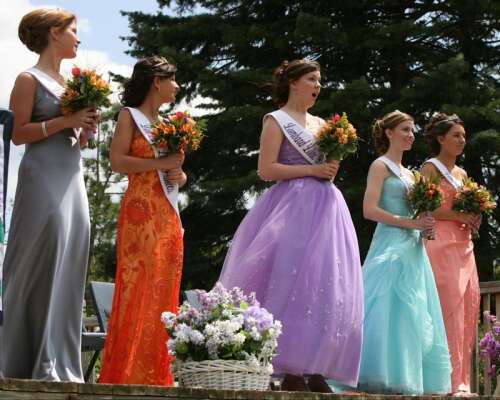 Lilac Queen tradition still reigns in Lombard