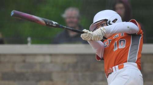 Softball: Fremd comes from behind to beat Hersey