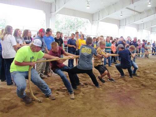 Carrier Mills-Stonefort FFA team competes in Farmyard Follies