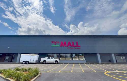 Elgin Mall opens new location in East Dundee