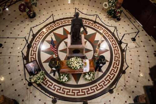 Former Gov. Jim Edgar remembered with memorial at Illinois Capitol