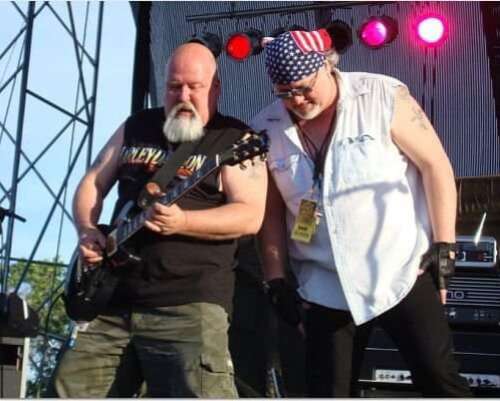 ‘He was so good’: Fox Valley rockers from Deluxury, The Boyzz and more ...