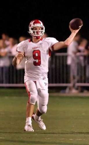Red Devils' QB Whitelaw proves he's headstrong