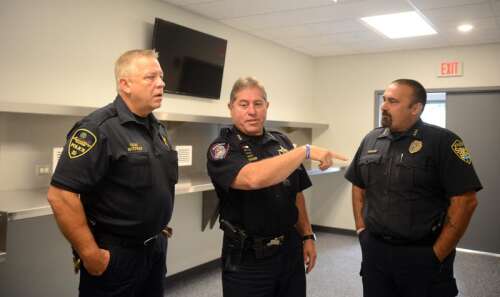 South Elgin police chief retiring next month