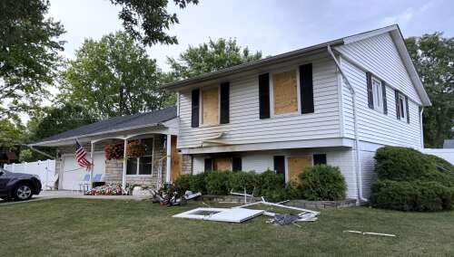 Two dead, one critically injured in early morning Streamwood house fire