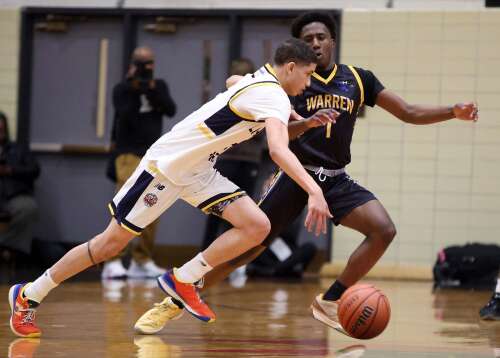 Warren cruises to Proviso West championship