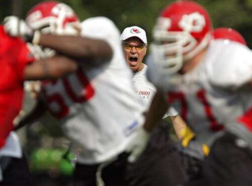 Longtime NFL coach Gunther Cunningham dies at 72