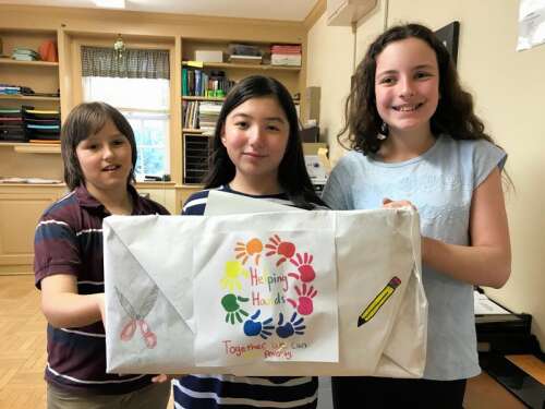 Elgin Academy students find ways to help needy