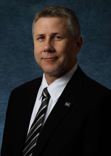 Ex-Metra CEO trades Windy City for West Coast