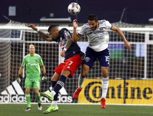 McNamara, Buchanan score 4 minutes apart in Revs' win