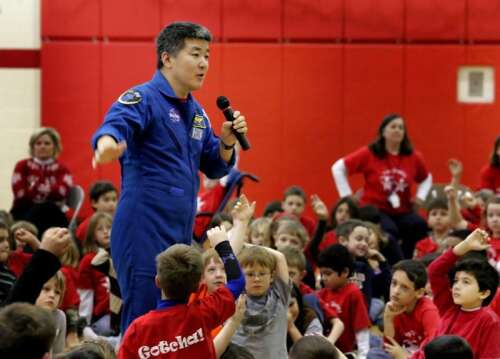 Astronaut Dan Tani shares secrets with Lombard students