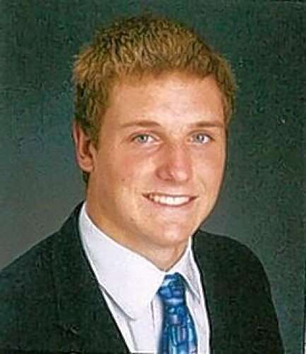 University of Illinois student from Barrington dies