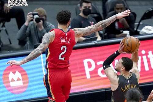 LaVine scores 46 points, Bulls hit 25 3s to beat Pelicans