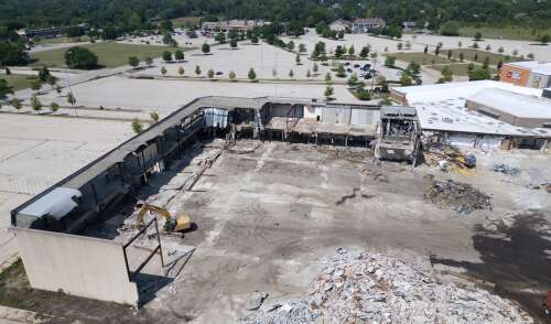 Making progress: Spring Hill Mall demolition ahead of schedule and ...