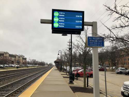 Where’s my Metra train? Railroad updates progress of installing digital ...