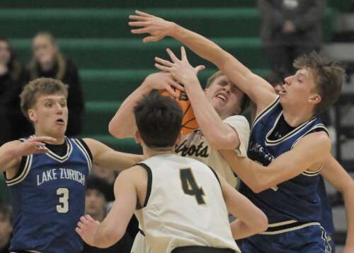 Boys basketball: Red-hot Stevenson routs Lake Zurich, clinches share of ...