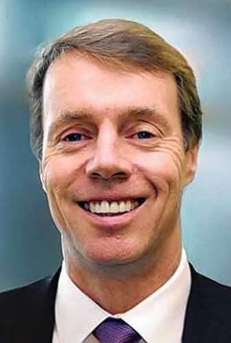 Discover names new CFO