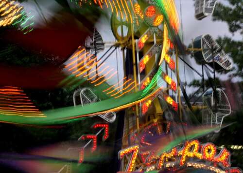 South Elgin's Riverfest Express kicks off with special night