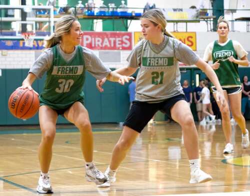 Nearly 2,000 turn out for Hoopsfest to fundraise for Fremd's coach ...