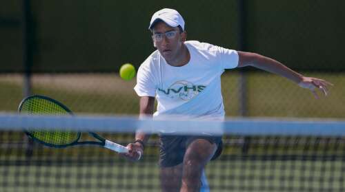 Boys tennis: Naperville North edges Oak Park to win NaperValley invite