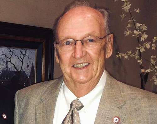 'Class to the last': Arlington High School's last leader, John Rowe, dies