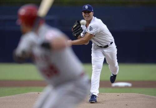Angels score 4 runs in 10th inning, beat Padres 6-3