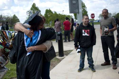 More than 400 grads attend Elgin Community College graduation