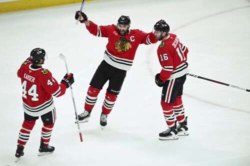 Soderblom stops 38 shots as Blackhawks end 5-game skid with 4-2 win ...
