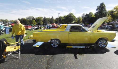 Elburn car show attracts enthusiasts, collectors