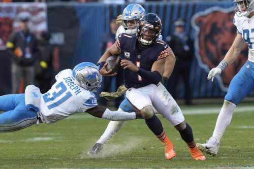 Fields responds to gaffe, but Bears still fall 31-30 to Lions