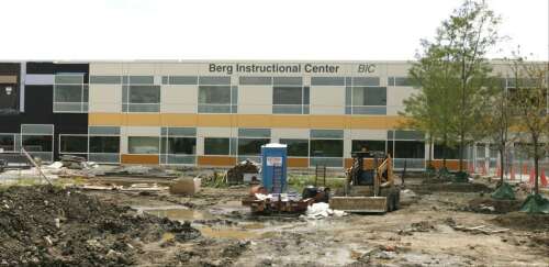 COD, Glen Ellyn agree to deal — for now