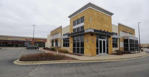 Former TGI Fridays in Wheeling could become a recreational marijuana shop