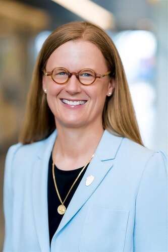 Lake County Coroner Jennifer Banek announces reelection campaign