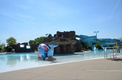 Wheeling Park District Aquatic Center named top water park