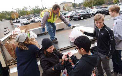 Libertyville High School students collect food for charity