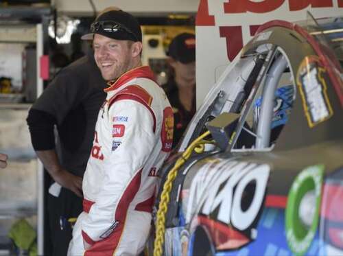NASCAR's Regan Smith skips race to attend daughter's birth