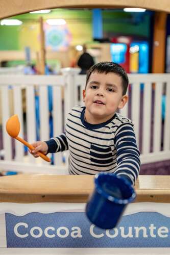 Winter Break Wonderland brings flurry of fun to DuPage Children’s Museum